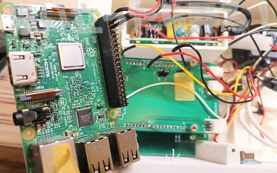 Raspberry Pi3 Model Bレビュー 貰ったIoT機器から摘出したラズパイで入門＆VNC初期設定 | 思い立ったら弄る！